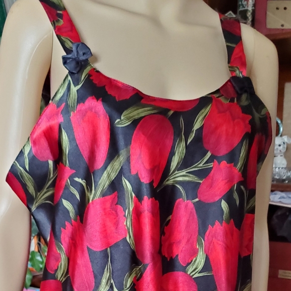 Contessa Di Roma | Intimates & Sleepwear | Vtg Contessa Di Roma Gown ...